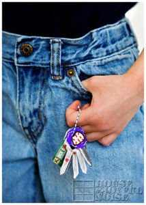 kids-make-with-cardboard-keys